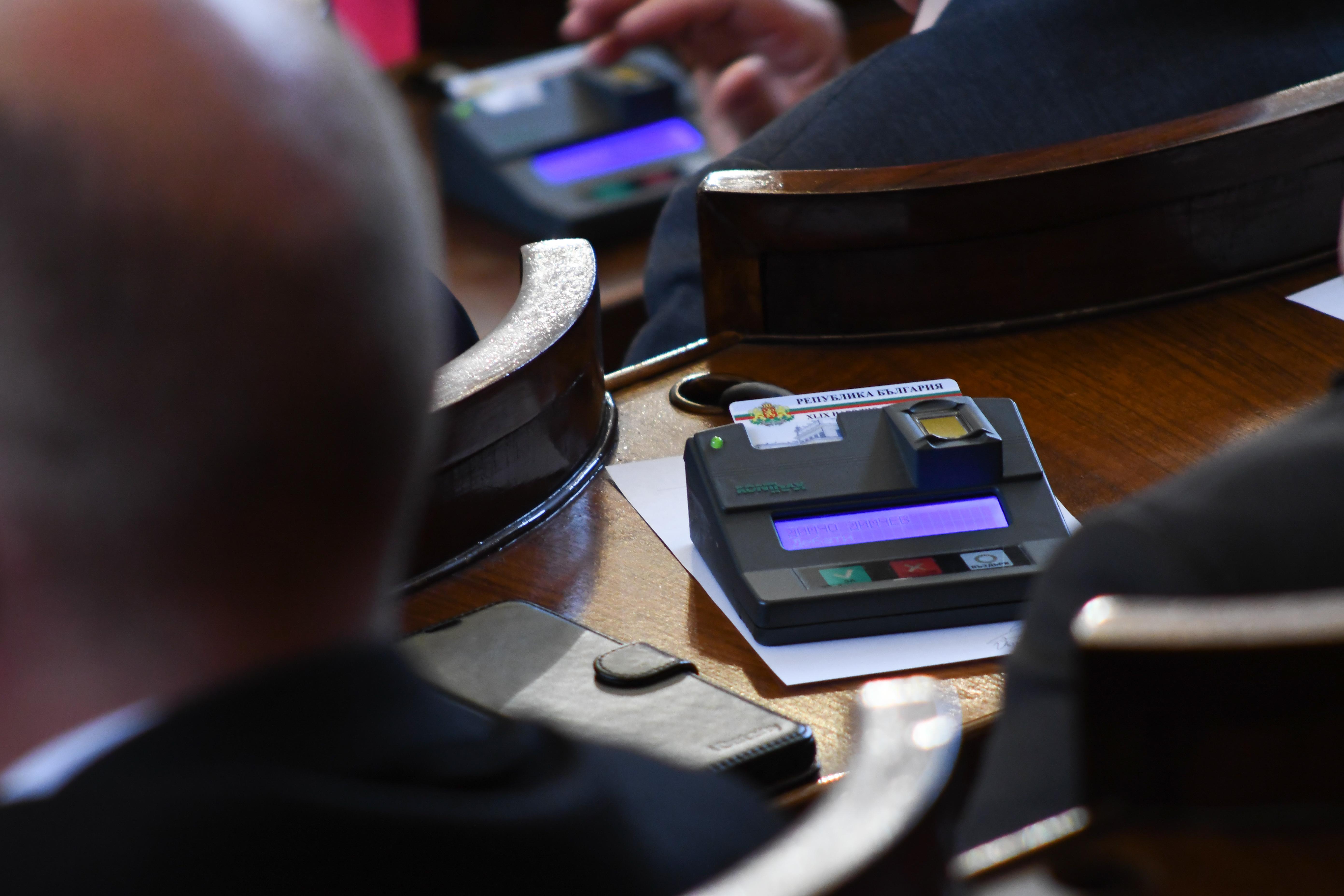 Парламентът ще изслуша земеделския министър за ограниченията върху достъпа на продукти от Украйн