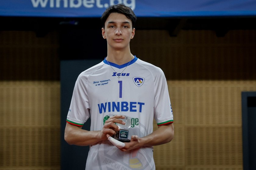 Симеон Николов е трети в класацията за "Най-добър разпределител" в ...