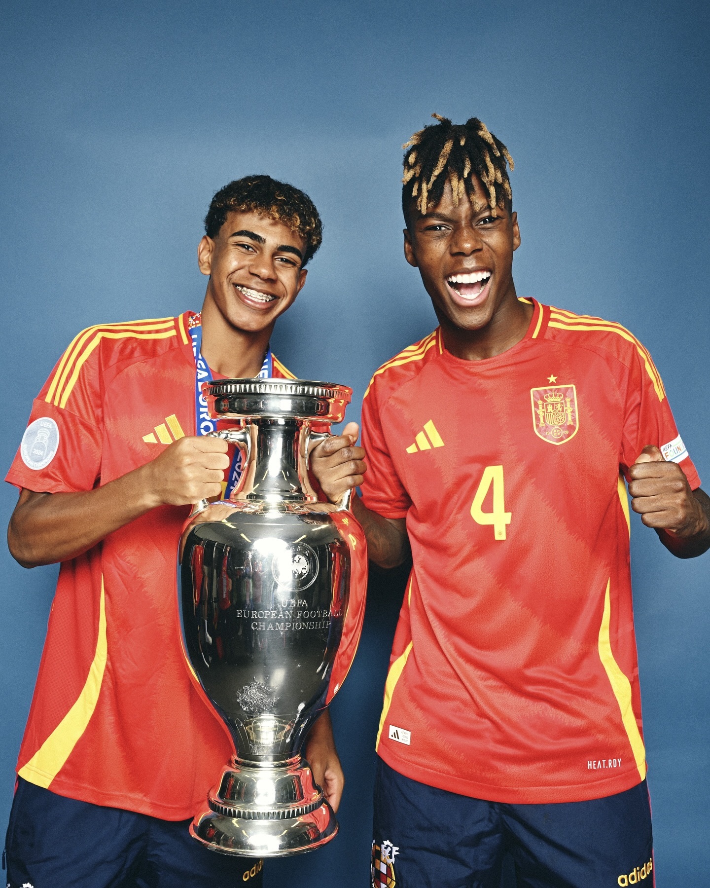 Звездата на Барселона Ламин Ямал получи трофея Golden Boy