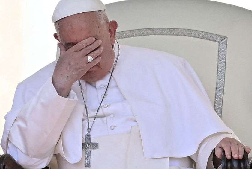 Папа Франциск е приет в болница съобщиха от Ватикана