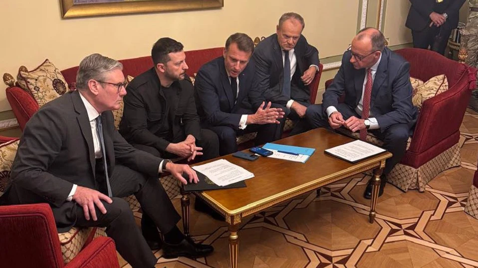 Зеленски и лидерите на Франция Великобритания Германия и Полша разговаряха с Тръмп по телефона